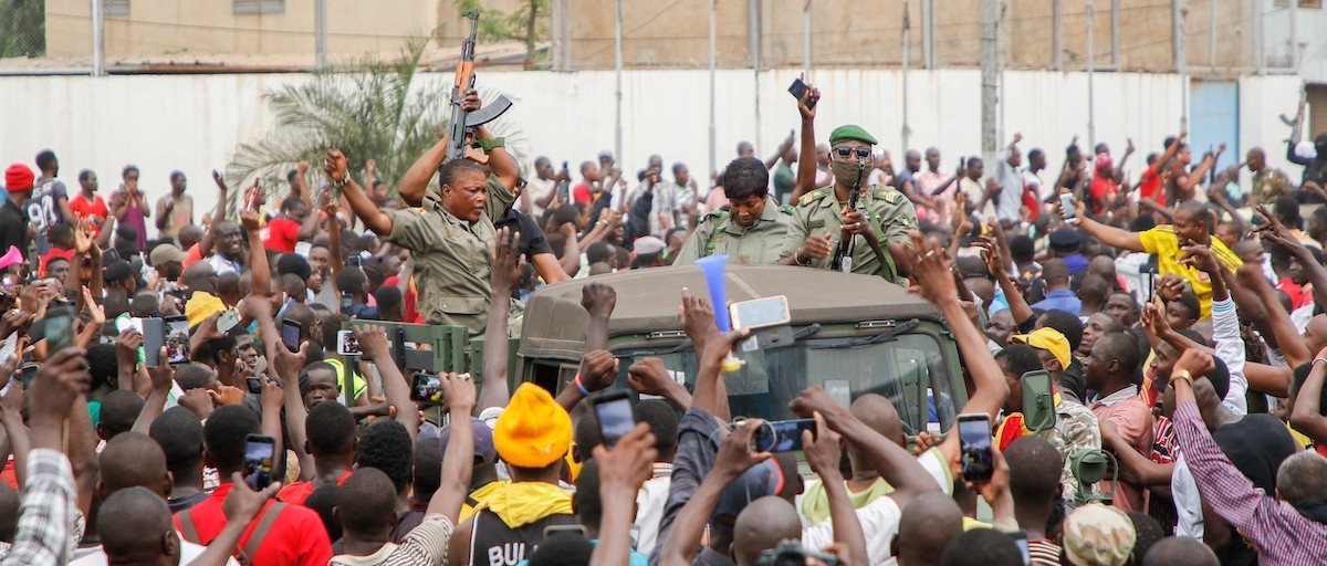Coup d’État militaire au Mali : le mouvement de contestation populaire ...